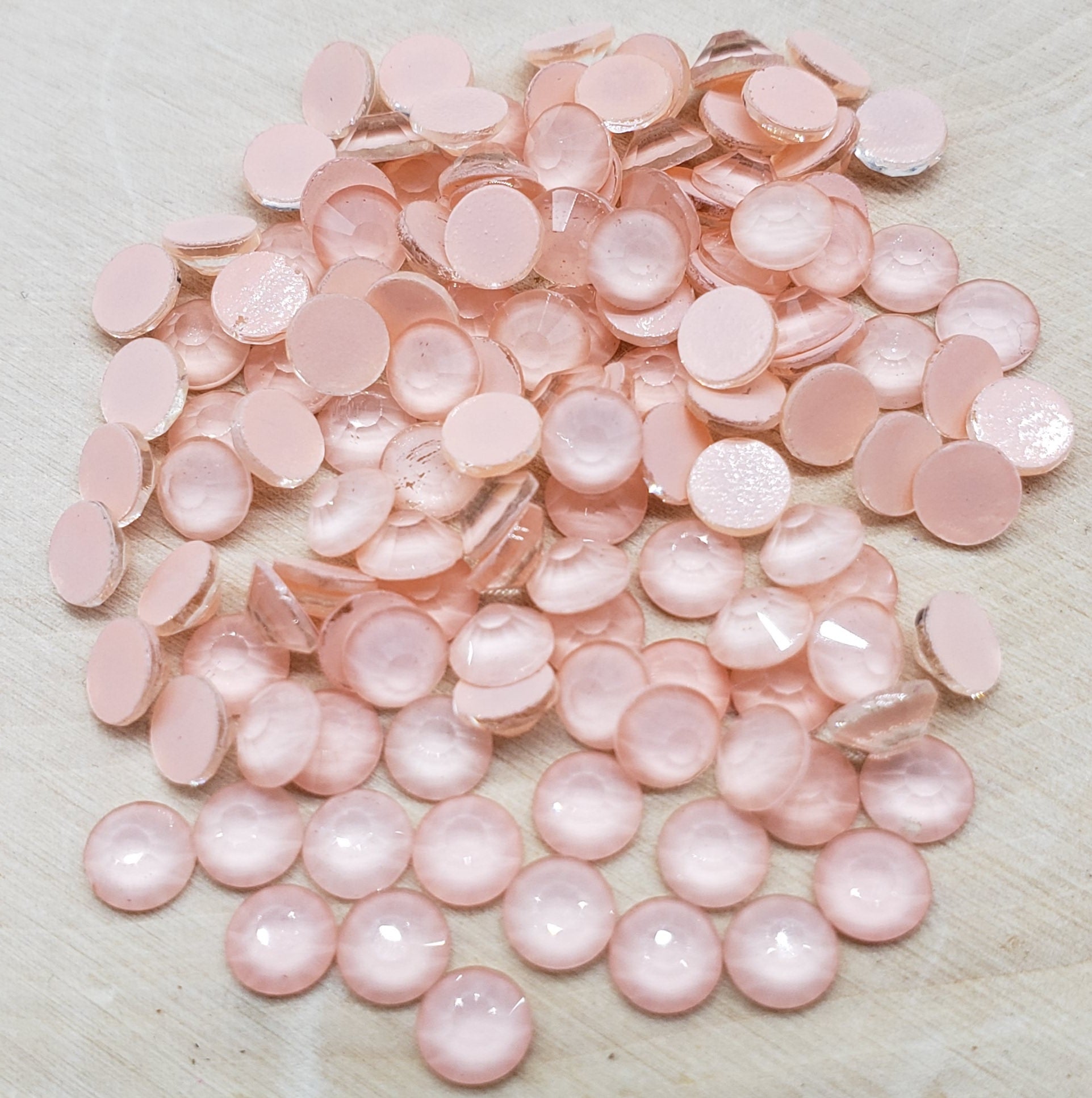 Champagne Mocha Glass Round Flat Back Rhinestones – Charmed By TJ